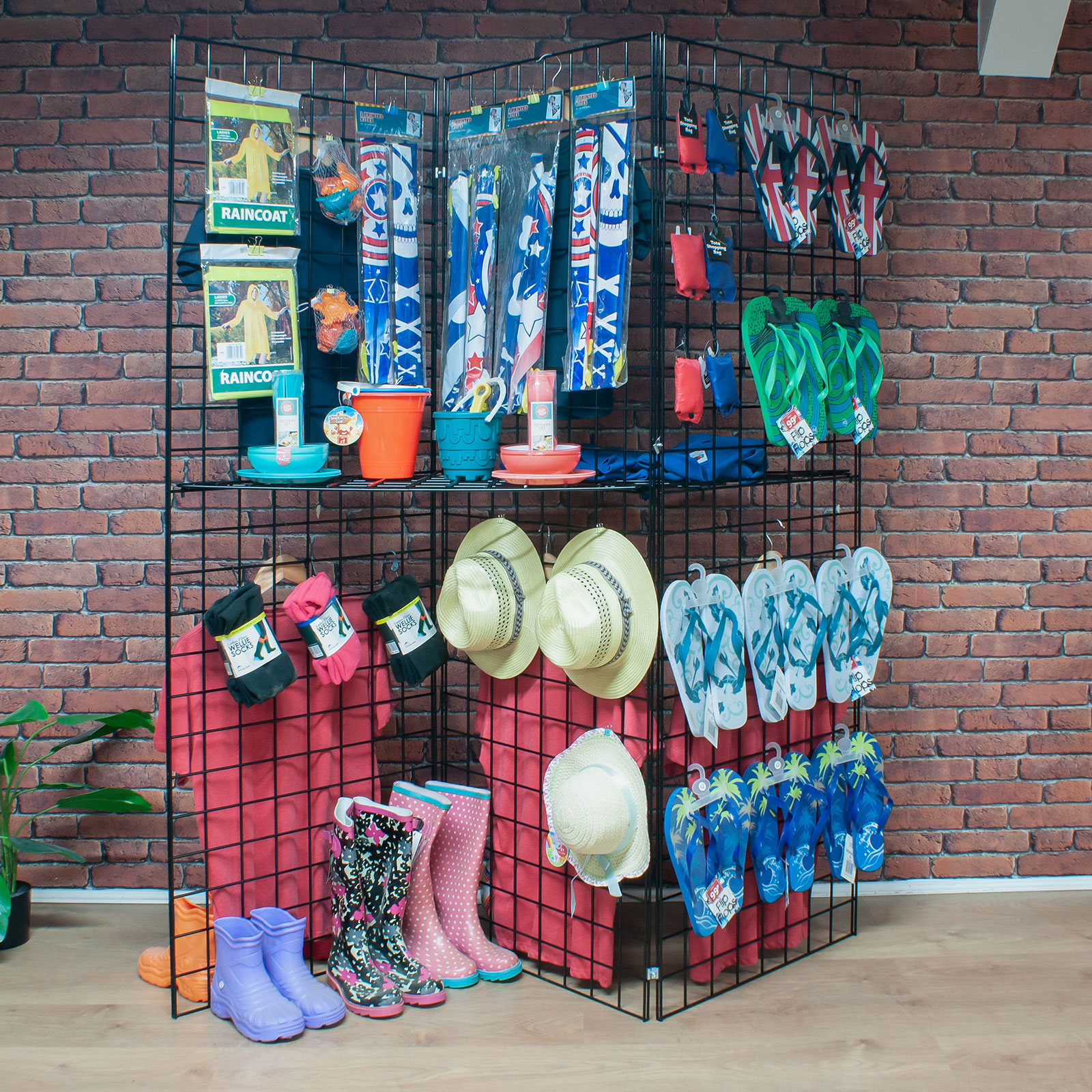 Grid Panel - 3 Panel Zig Zag Freestanding Shelving Display in Black ...